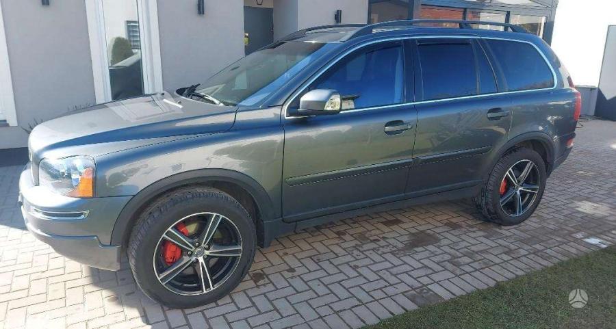 Pelēks Volvo XC90 2007 Mažeikiai, ar dzinēja tilpumu 3.19 L un nobraukumu 207 tūkst. km par 6000 €, foto 1 vietnē AUTOMOTO.COM.LV