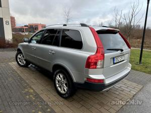 Pelēks Volvo XC90 2007 Tartu, ar dzinēja tilpumu 2.40 L un nobraukumu 0 tūkst. km par 6499 €, foto 2 vietnē AUTOMOTO.COM.LV
