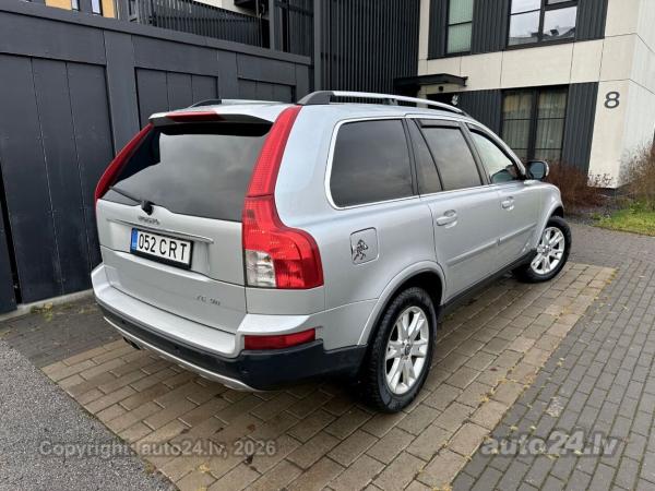 Pelēks Volvo XC90 2007 Tartu, ar dzinēja tilpumu 2.40 L un nobraukumu 0 tūkst. km par 6499 €, foto 4 vietnē AUTOMOTO.COM.LV