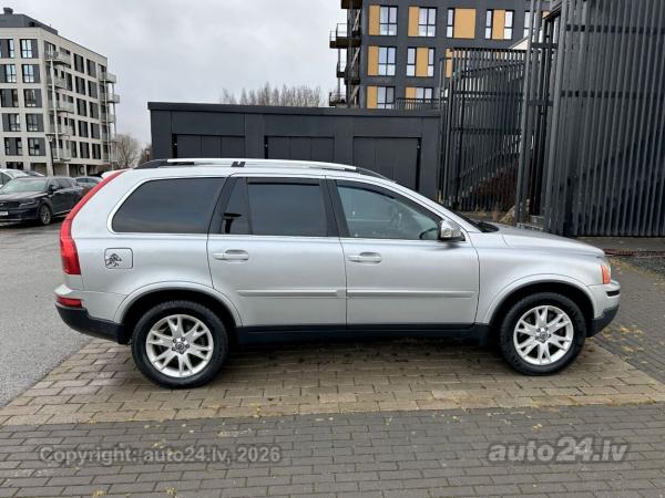 Pelēks Volvo XC90 2007 Tartu, ar dzinēja tilpumu 2.40 L un nobraukumu 0 tūkst. km par 6499 €, foto 5 vietnē AUTOMOTO.COM.LV