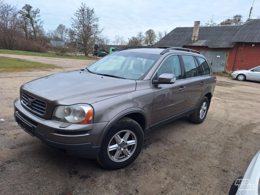 Grey Volvo XC90 2007 in Prienai, with an engine capacity of 2.40 L and mileage of 323 thousand km for 4250 €, photo 1 on AUTOMOTO.COM.LV