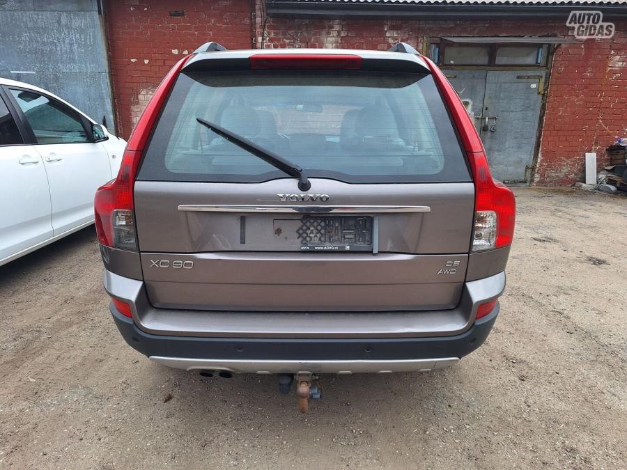 Grey Volvo XC90 2007 in Prienai, with an engine capacity of 2.40 L and mileage of 323 thousand km for 4250 €, photo 3 on AUTOMOTO.COM.LV