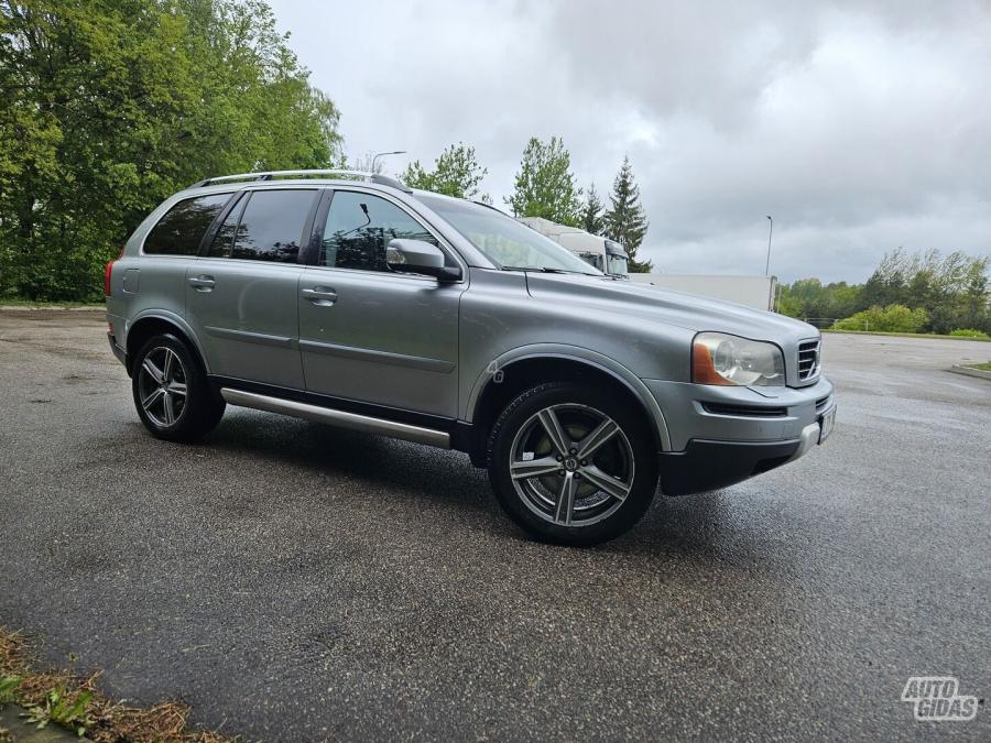 Grey Volvo XC90 2007 in Zarasai, with an engine capacity of 2.40 L and mileage of 446 thousand km for 5250 €, photo 3 on AUTOMOTO.COM.LV