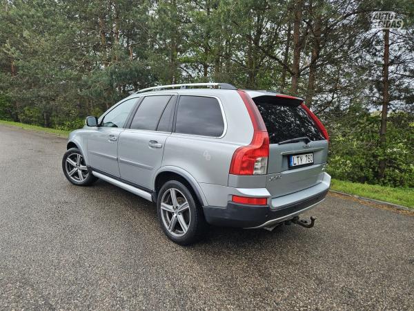Pelēks Volvo XC90 2007 Zarasai, ar dzinēja tilpumu 2.40 L un nobraukumu 446 tūkst. km par 5250 €, foto 4 vietnē AUTOMOTO.COM.LV