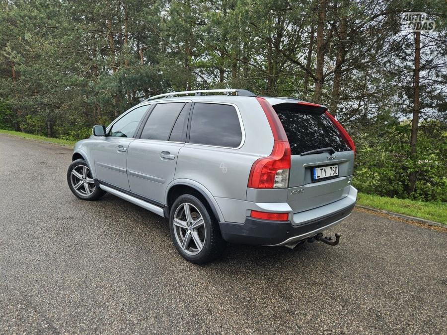 Grey Volvo XC90 2007 in Zarasai, with an engine capacity of 2.40 L and mileage of 446 thousand km for 5250 €, photo 5 on AUTOMOTO.COM.LV