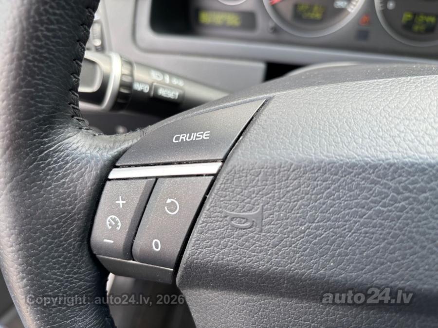 Серый Вольво ХС90 2007 в Пайде, объемом двигателя 2.40 л и пробегом 337 тыс. км за 6790 €, фото 23 на AUTOMOTO.COM.LV