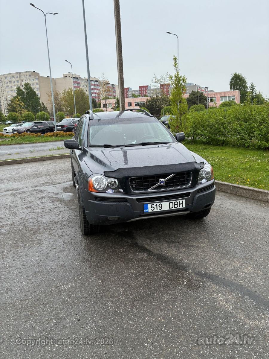 Pelēks Volvo XC90 2007 Tallina, ar dzinēja tilpumu 2.40 L un nobraukumu 290 tūkst. km par 5500 €, foto 1 vietnē AUTOMOTO.COM.LV