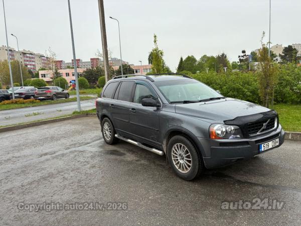 Pelēks Volvo XC90 2007 Tallina, ar dzinēja tilpumu 2.40 L un nobraukumu 290 tūkst. km par 5500 €, foto 2 vietnē AUTOMOTO.COM.LV
