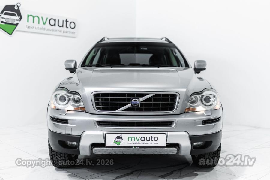 Pelēks Volvo XC90 2007 Tallina, ar dzinēja tilpumu 2.40 L un nobraukumu 304 tūkst. km par 6500 €, foto 5 vietnē AUTOMOTO.COM.LV