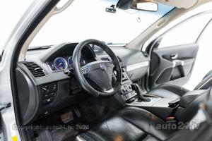 Pelēks Volvo XC90 2007 Tallina, ar dzinēja tilpumu 2.40 L un nobraukumu 304 tūkst. km par 6500 €, foto 13 vietnē AUTOMOTO.COM.LV