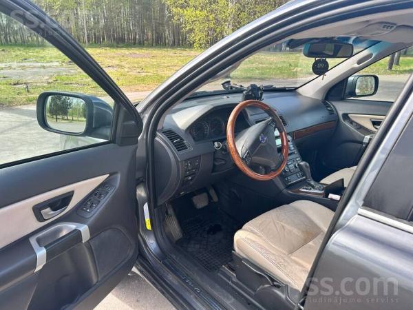 Pelēks Volvo XC90 2007 Jūrmala, ar dzinēja tilpumu 2.40 L un nobraukumu 266 tūkst. km par 6600 €, foto 9 vietnē AUTOMOTO.COM.LV