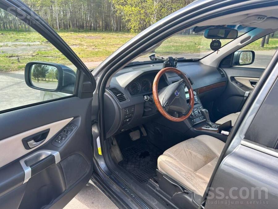 Pelēks Volvo XC90 2007 Jūrmala, ar dzinēja tilpumu 2.40 L un nobraukumu 266 tūkst. km par 6600 €, foto 10 vietnē AUTOMOTO.COM.LV
