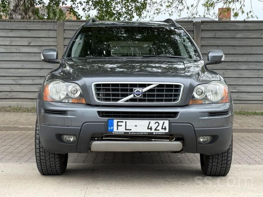 Pelēks Volvo XC90 2007 Jelgava, ar dzinēja tilpumu 2.40 L un nobraukumu 302 tūkst. km par 3850 €, foto 3 vietnē AUTOMOTO.COM.LV