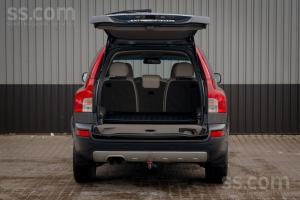 Pelēks Volvo XC90 2007 Talsi, ar dzinēja tilpumu 2.40 L un nobraukumu 338 tūkst. km par 4490 €, foto 7 vietnē AUTOMOTO.COM.LV