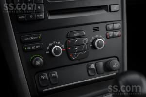 Pelēks Volvo XC90 2007 Talsi, ar dzinēja tilpumu 2.40 L un nobraukumu 338 tūkst. km par 4490 €, foto 22 vietnē AUTOMOTO.COM.LV