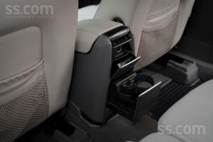 Pelēks Volvo XC90 2007 Talsi, ar dzinēja tilpumu 2.40 L un nobraukumu 338 tūkst. km par 4490 €, foto 25 vietnē AUTOMOTO.COM.LV