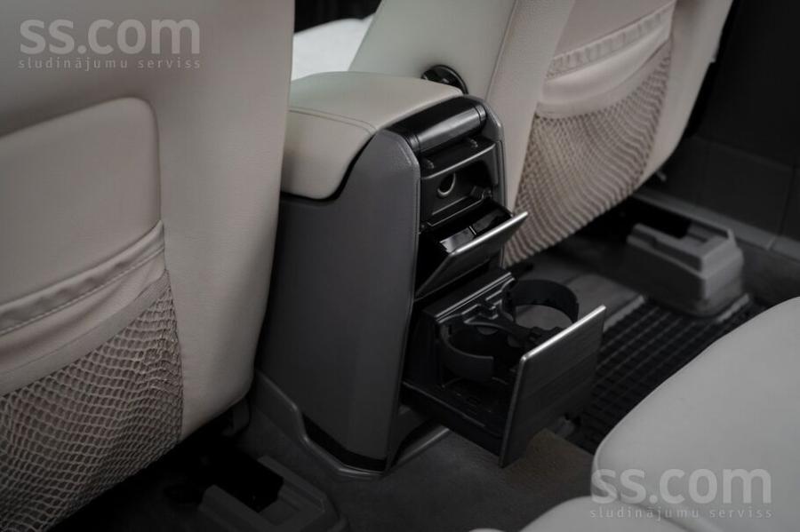 Pelēks Volvo XC90 2007 Talsi, ar dzinēja tilpumu 2.40 L un nobraukumu 338 tūkst. km par 4490 €, foto 25 vietnē AUTOMOTO.COM.LV