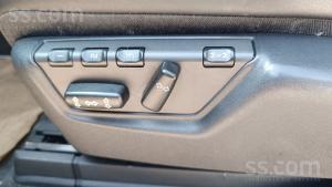 Grey Volvo XC90 2007 in Riga, with an engine capacity of 2.40 L and mileage of 267 thousand km for 6800 €, photo 14 on AUTOMOTO.COM.LV