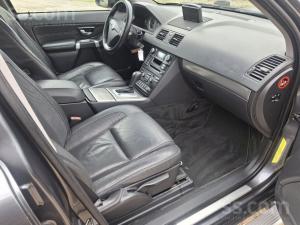Grey Volvo XC90 2007 in Riga, with an engine capacity of 2.40 L and mileage of 330 thousand km for 7495 €, photo 16 on AUTOMOTO.COM.LV