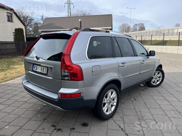 Pelēks Volvo XC90 2007 Rīga, ar dzinēja tilpumu 2.40 L un nobraukumu 0 tūkst. km par 4990 €, foto 3 vietnē AUTOMOTO.COM.LV