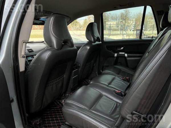 Pelēks Volvo XC90 2007 Rīga, ar dzinēja tilpumu 2.40 L un nobraukumu 0 tūkst. km par 4990 €, foto 9 vietnē AUTOMOTO.COM.LV