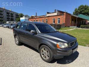 Grey Volvo XC90 2007 in Ventspils, with an engine capacity of 2.40 L and mileage of 319 thousand km for 4690 €, photo 4 on AUTOMOTO.COM.LV