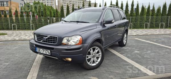 Grey Volvo XC90 2007 in Jelgava, with an engine capacity of 2.40 L and mileage of 255 thousand km for 6500 €, photo 3 on AUTOMOTO.COM.LV