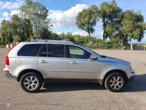 Grey Volvo XC90 2007 in Marijampole, with an engine capacity of 2.40 L and mileage of 270 thousand km for 3900 €, photo 8 on AUTOMOTO.COM.LV