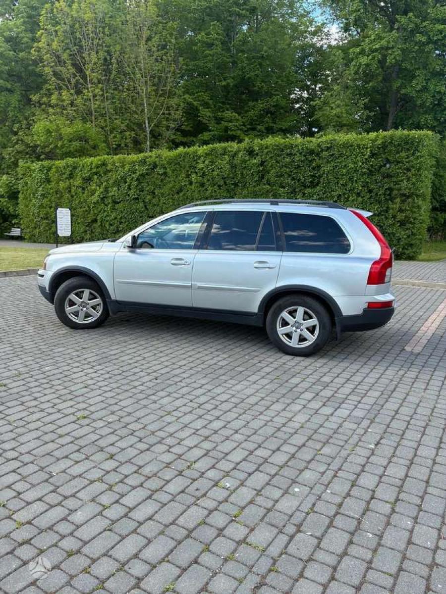 Pelēks Volvo XC90 2007 Viļņa, ar dzinēja tilpumu 3.19 L un nobraukumu 400 tūkst. km par 4600 €, foto 1 vietnē AUTOMOTO.COM.LV