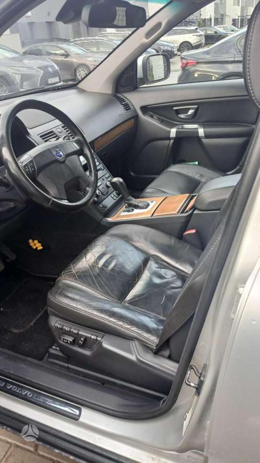 Pelēks Volvo XC90 2007 Viļņa, ar dzinēja tilpumu 3.19 L un nobraukumu 400 tūkst. km par 4600 €, foto 7 vietnē AUTOMOTO.COM.LV