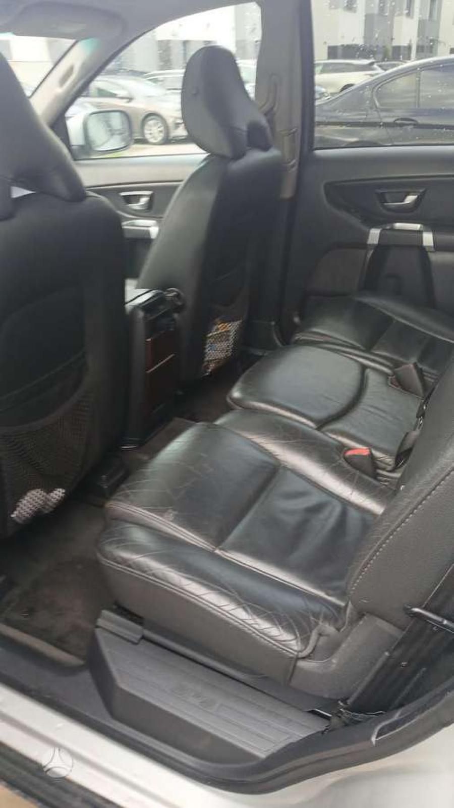 Pelēks Volvo XC90 2007 Viļņa, ar dzinēja tilpumu 3.19 L un nobraukumu 400 tūkst. km par 4600 €, foto 8 vietnē AUTOMOTO.COM.LV