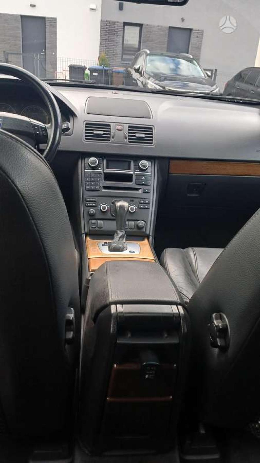 Pelēks Volvo XC90 2007 Viļņa, ar dzinēja tilpumu 3.19 L un nobraukumu 400 tūkst. km par 4600 €, foto 9 vietnē AUTOMOTO.COM.LV