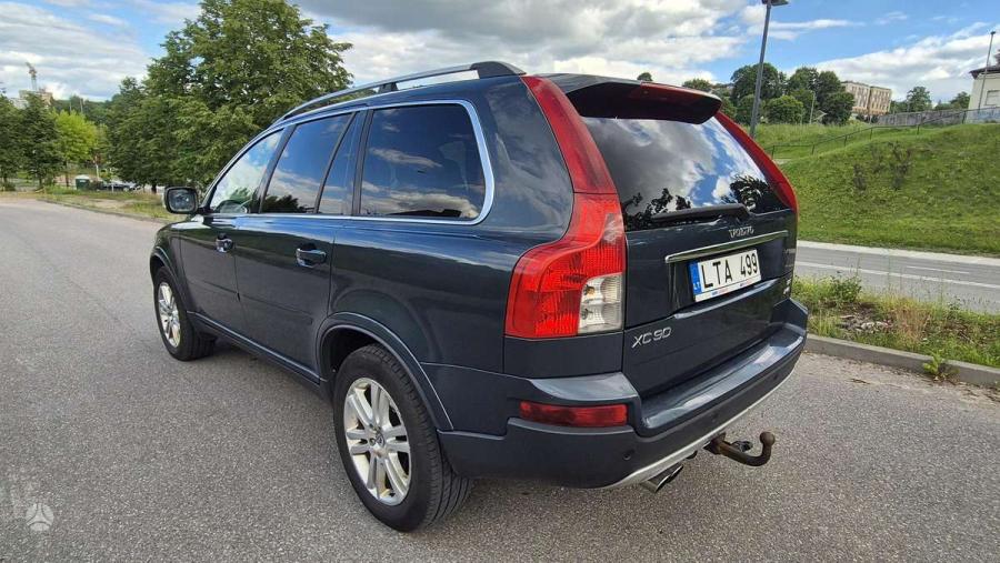 Pelēks Volvo XC90 2007 Viļņa, ar dzinēja tilpumu 2.40 L un nobraukumu 317 tūkst. km par 5999 €, foto 8 vietnē AUTOMOTO.COM.LV