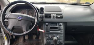 Grey Volvo XC90 2007 in Riga, with an engine capacity of 2.40 L and mileage of 385 thousand km for 5500 €, photo 12 on AUTOMOTO.COM.LV