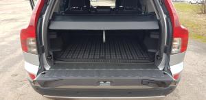 Grey Volvo XC90 2007 in Riga, with an engine capacity of 2.40 L and mileage of 385 thousand km for 5500 €, photo 13 on AUTOMOTO.COM.LV