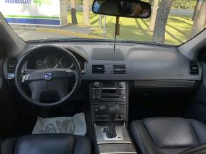 Grey Volvo XC90 2007 in Riga, with an engine capacity of 2.40 L and mileage of 242 thousand km for 3000 €, photo 8 on AUTOMOTO.COM.LV