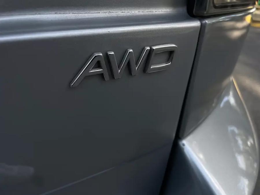 Grey Volvo XC90 2007 in Riga, with an engine capacity of 2.40 L and mileage of 242 thousand km for 3000 €, photo 14 on AUTOMOTO.COM.LV