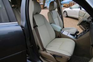 Grey Volvo XC90 2007 in Riga, with an engine capacity of 2.40 L and mileage of 286 thousand km for 6690 €, photo 13 on AUTOMOTO.COM.LV