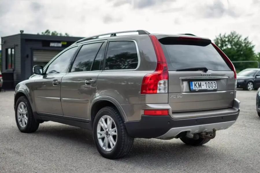 Pelēks Volvo XC90 2007 Liepāja, ar dzinēja tilpumu 2.40 L un nobraukumu 377 tūkst. km par 7500 €, foto 19 vietnē AUTOMOTO.COM.LV