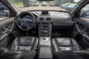 Pelēks Volvo XC90 2007 Liepāja, ar dzinēja tilpumu 2.40 L un nobraukumu 377 tūkst. km par 7500 €, foto 24 vietnē AUTOMOTO.COM.LV