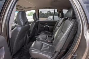 Pelēks Volvo XC90 2007 Liepāja, ar dzinēja tilpumu 2.40 L un nobraukumu 377 tūkst. km par 7500 €, foto 26 vietnē AUTOMOTO.COM.LV