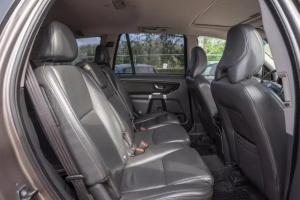 Pelēks Volvo XC90 2007 Liepāja, ar dzinēja tilpumu 2.40 L un nobraukumu 377 tūkst. km par 7500 €, foto 28 vietnē AUTOMOTO.COM.LV