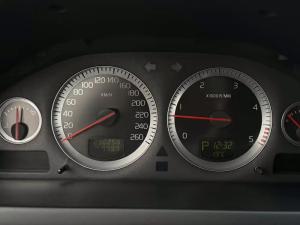 Серый Вольво ХС90 2007 в Елгава, объемом двигателя 2.40 л и пробегом 290 тыс. км за 7200 €, фото 15 на AUTOMOTO.COM.LV