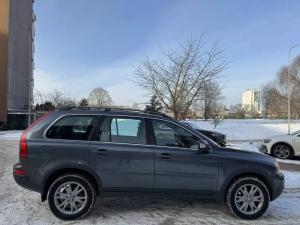 Grey Volvo XC90 2007 in Riga, with an engine capacity of 2.40 L and mileage of 355 thousand km for 4490 €, photo 4 on AUTOMOTO.COM.LV
