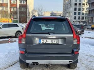 Grey Volvo XC90 2007 in Riga, with an engine capacity of 2.40 L and mileage of 355 thousand km for 4490 €, photo 6 on AUTOMOTO.COM.LV