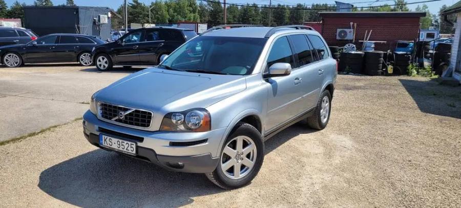 Grey Volvo XC90 2007 in Riga, with an engine capacity of 2.40 L and mileage of 281 thousand km for 3990 €, photo 1 on AUTOMOTO.COM.LV