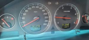 Grey Volvo XC90 2007 in Riga, with an engine capacity of 2.40 L and mileage of 281 thousand km for 3990 €, photo 5 on AUTOMOTO.COM.LV