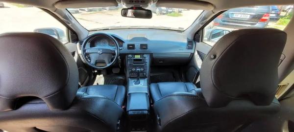 Pelēks Volvo XC90 2007 Rīga, ar dzinēja tilpumu 2.40 L un nobraukumu 281 tūkst. km par 3990 €, foto 6 vietnē AUTOMOTO.COM.LV