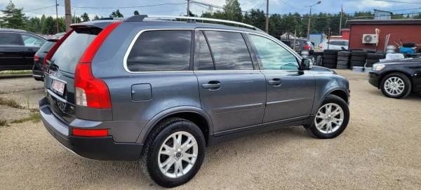 Pelēks Volvo XC90 2007 Rīga, ar dzinēja tilpumu 2.40 L un nobraukumu 235 tūkst. km par 7400 €, foto 4 vietnē AUTOMOTO.COM.LV