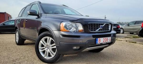 Pelēks Volvo XC90 2007 Rīga, ar dzinēja tilpumu 2.40 L un nobraukumu 247 tūkst. km par 8950 €, foto 1 vietnē AUTOMOTO.COM.LV